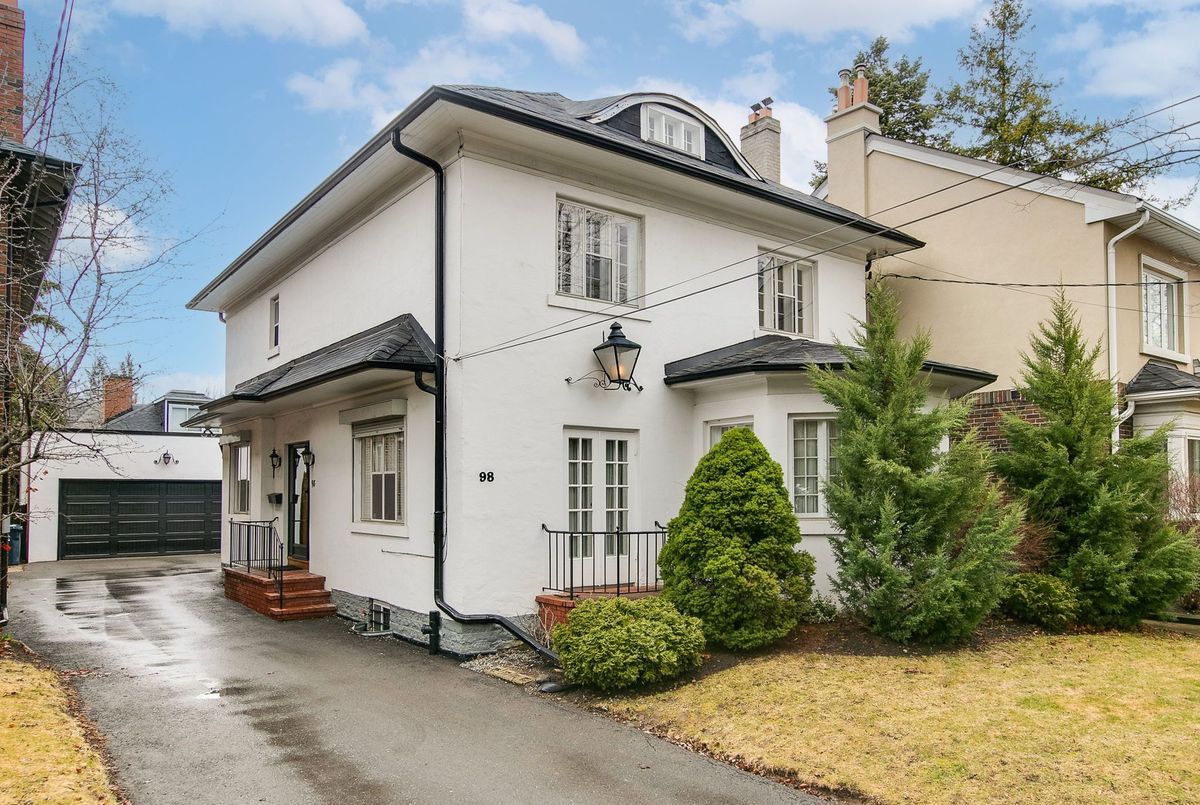98 Chaplin Crescent Toronto - Sold