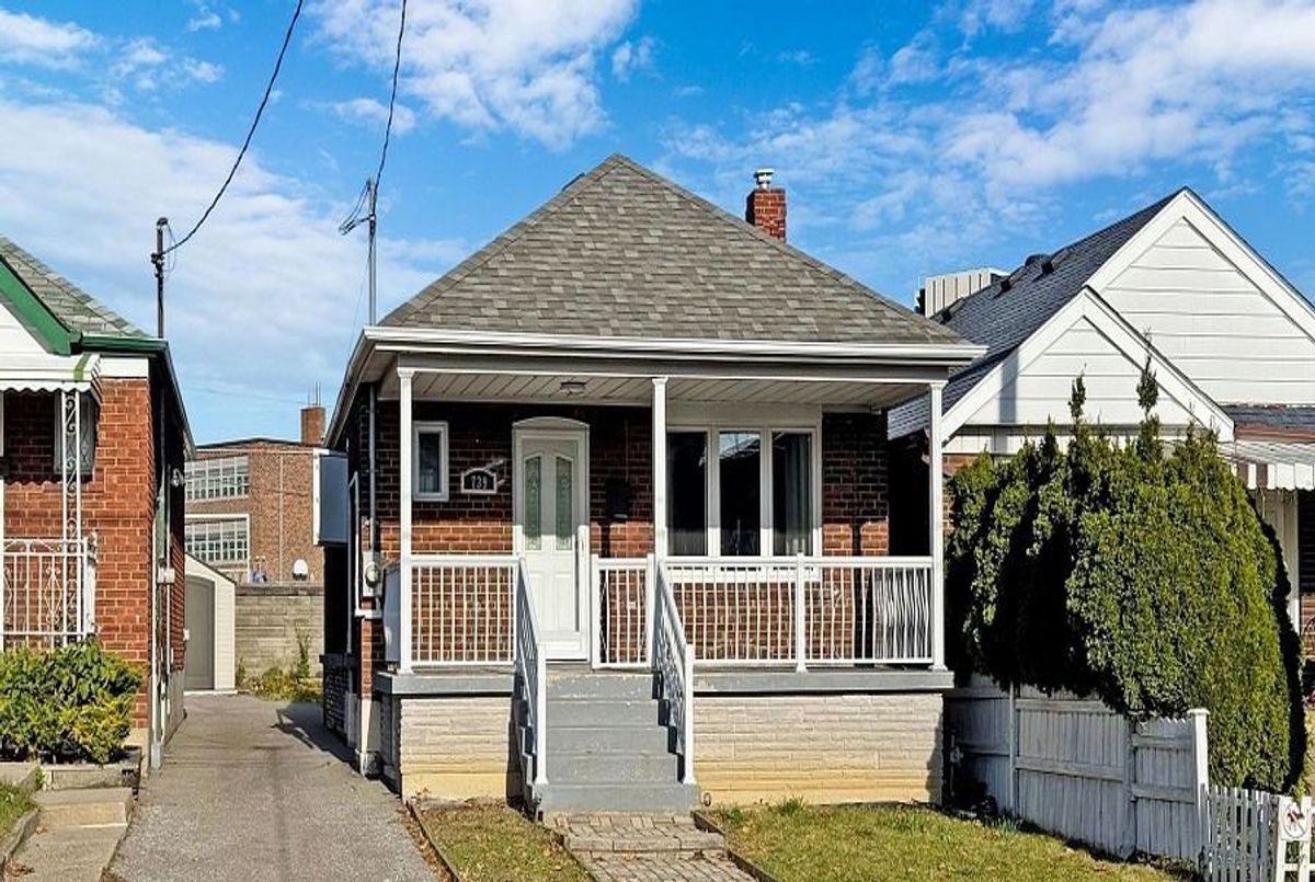 739 Vaughan Road Toronto - Sold