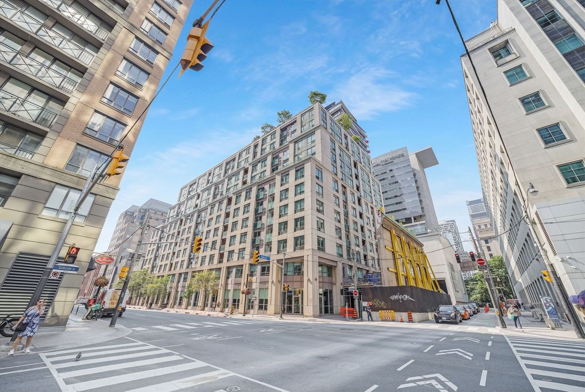168 Simcoe Street Toronto For Sale
