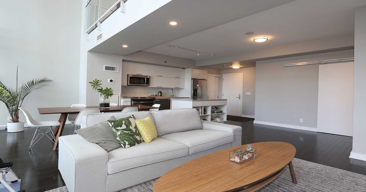 This property is no longer available. | David Stoddard